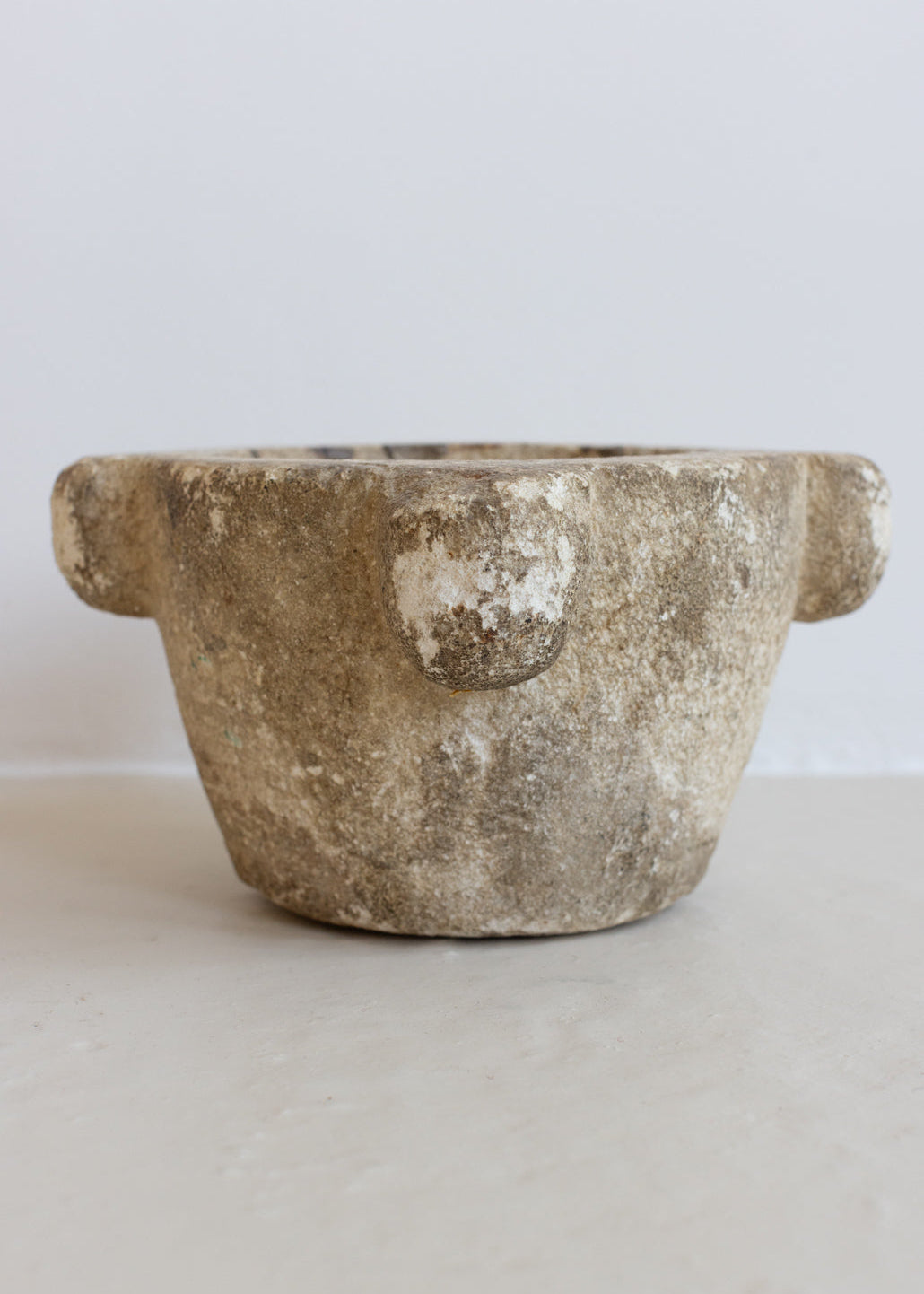 AN EXTRA LARGE ANTIQUE STONE MORTAR – Ourika London